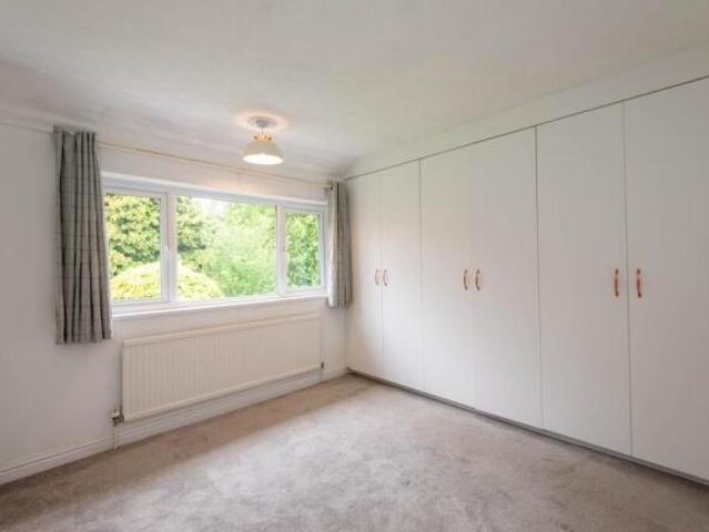 3 bedroom semi detached house for rent in Rainsough Avenue, Prestwich, M25