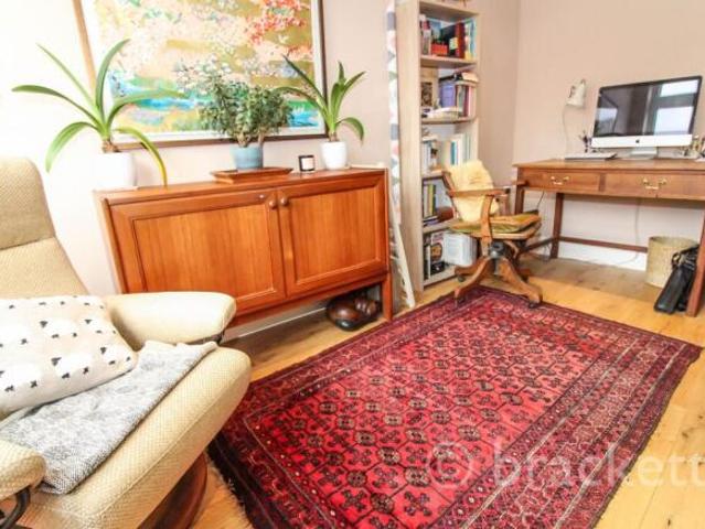 3 bedroom semi detached house for rent in Ravenswood Avenue, Tunbridge Wells, TN2