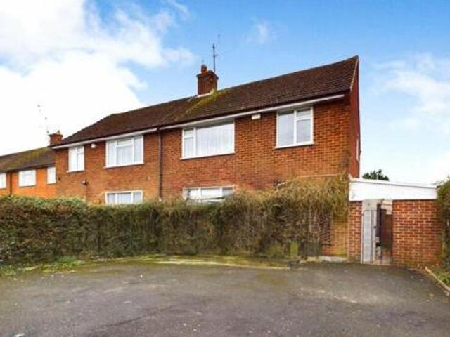 3 Bedroom Semi detached House For Rent In Reading, Berkshire