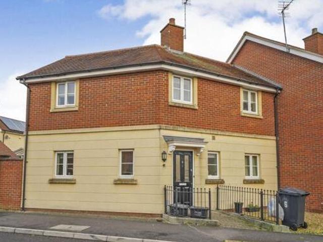 3 Bedroom Semi detached House For Rent In Redhouse
