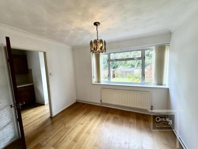 3 bedroom semi detached house for rent in |Ref: R213937| King Edwards Avenue. Southampton, SO16 4DL, SO16