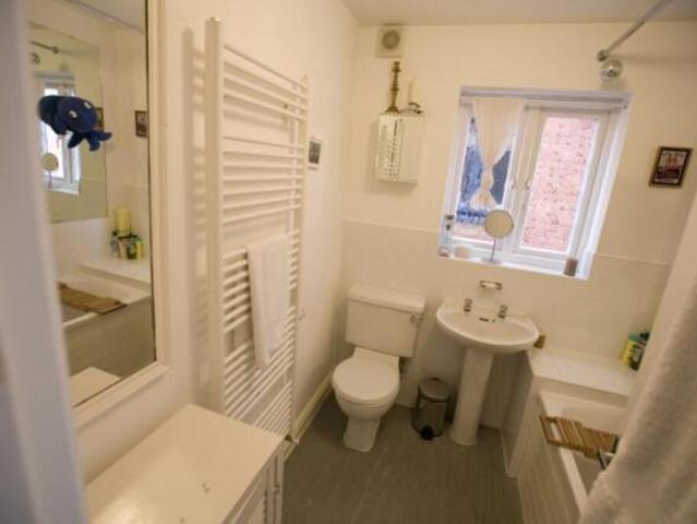 3 bedroom semi detached house for rent in Reilly Street, Hulme, Manchester, M15 5NB, M15