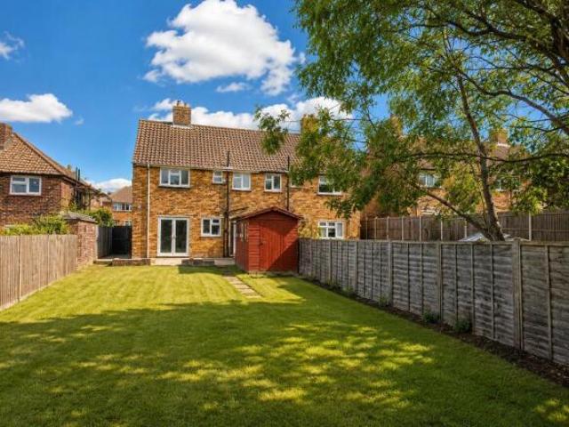 3 bedroom semi detached house for rent in Repton Road, Orpington, Kent, BR6 9JA, BR6