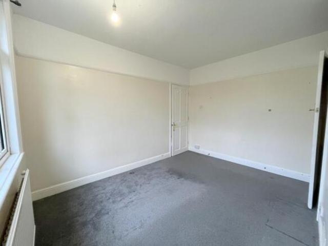 3 bedroom semi detached house for rent in Richmond Hill, Luton, Bedfordshire, LU2 7JG, LU2