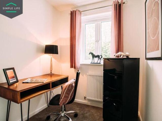 3 bedroom semi detached house for rent in Riverdale Road, Kirkby, Liverpool, L33