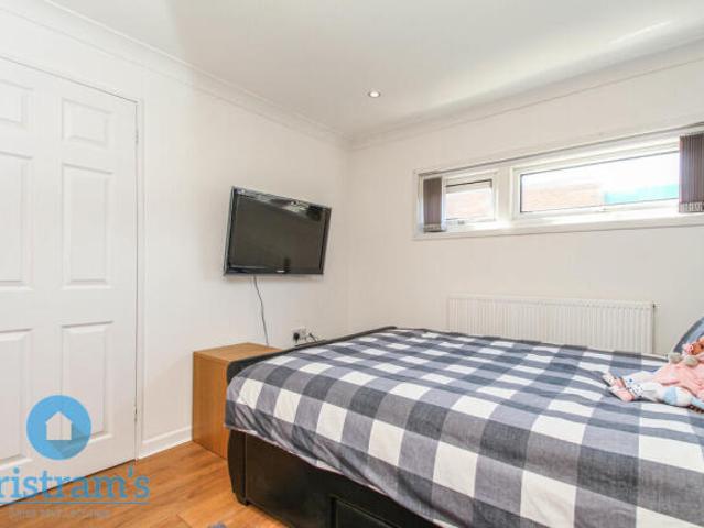 3 bedroom semi detached house for rent in Rosegarth Walk, Bulwell, NG6
