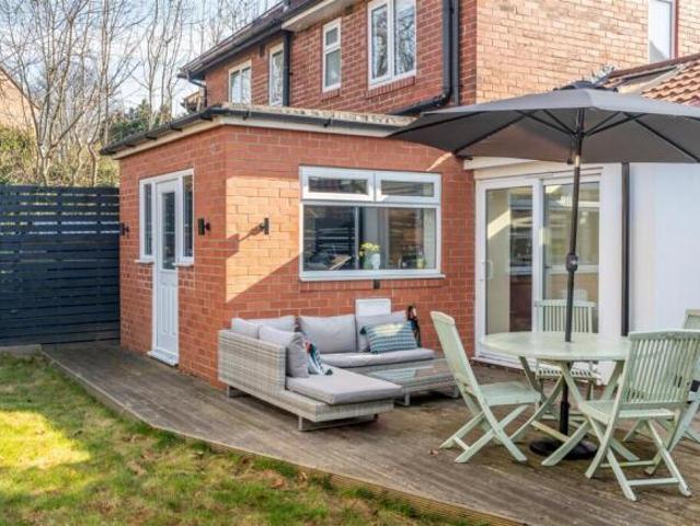 3 bedroom semi detached house for rent in Roxholme Terrace, Leeds, LS7