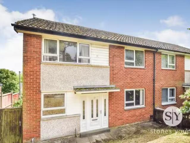 3 bedroom semi detached house for rent in Ruthin Close, Blackb.