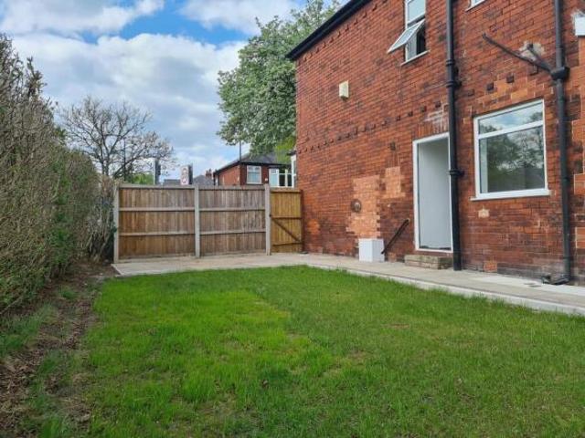 3 bedroom semi detached house for rent in Ryebank Road, Friswood, M16