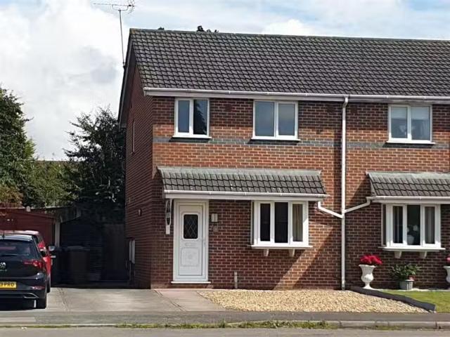 3 bedroom semi detached house for rent in Sandy Lane, CW11