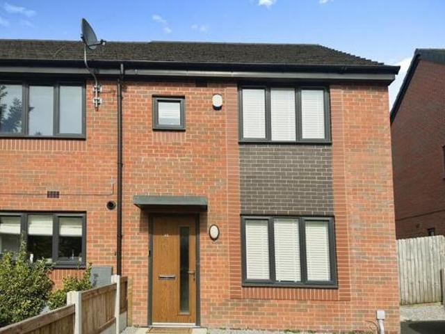 3 Bedroom Semi detached House For Rent In Salford, Greater Manchester