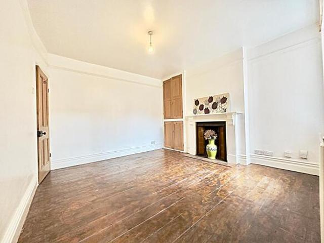 3 bedroom semi detached house for rent in Salisbury Street Bedford MK41