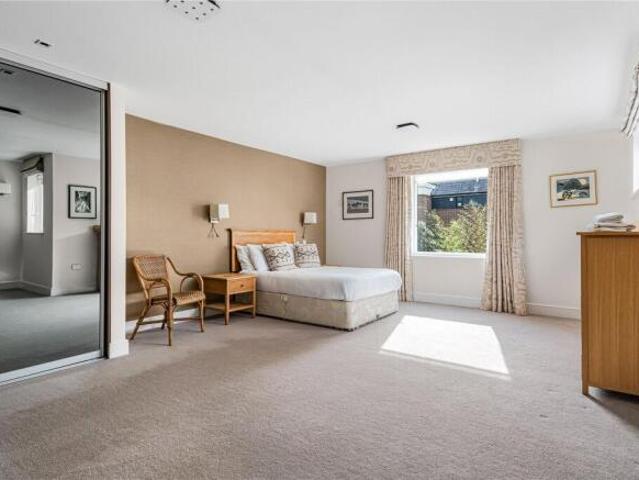 3 bedroom semi detached house for rent in SHORT LET Stunning three bedroom, 3.5 bathroom contemporary home, OX2