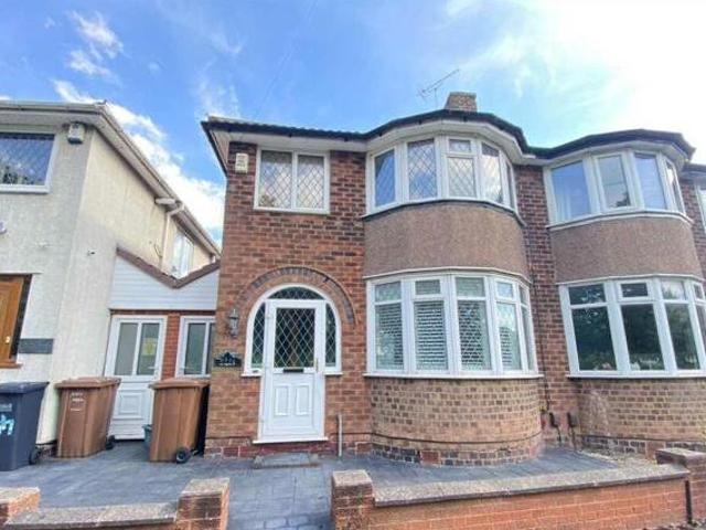 3 Bedroom Semi detached House For Rent In Sheldon