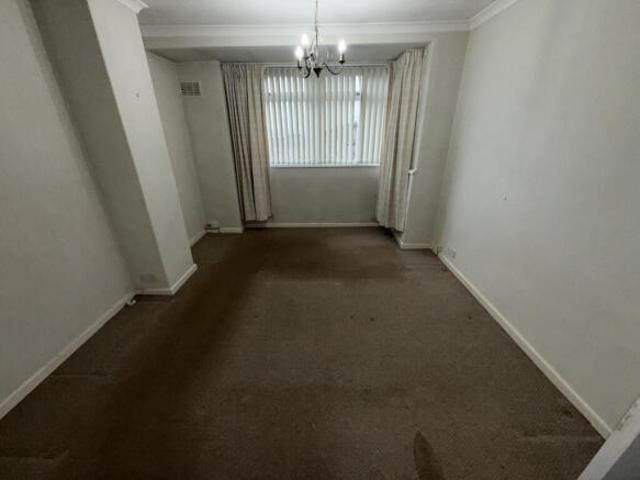 3 bedroom semi detached house for rent in Sherwell Rise, Bradford, West Yorkshire, BD15