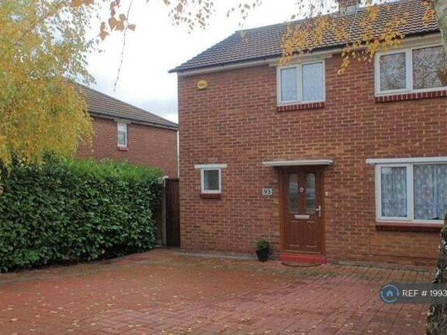 3 Bedroom Semi detached House For Rent In Sidcup