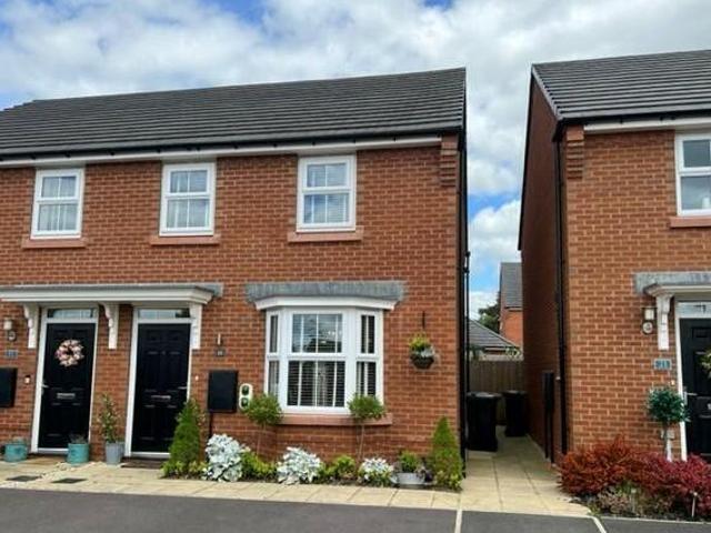 3 Bedroom Semi detached House For Rent In Somerford