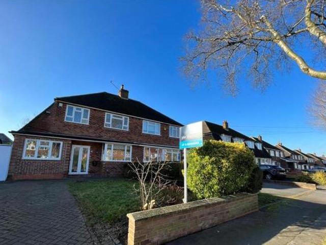 3 Bedroom Semi detached House For Rent In Solihull