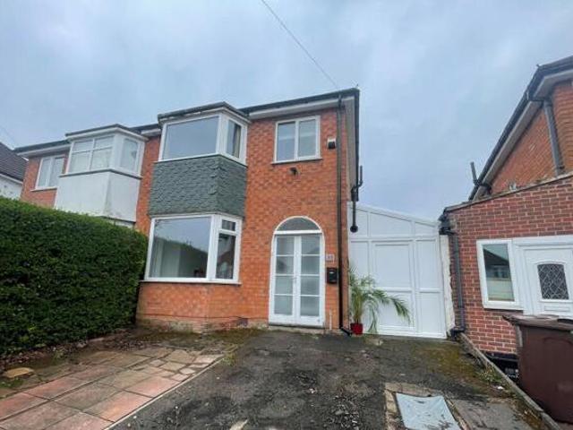 3 Bedroom Semi detached House For Rent In Solihull