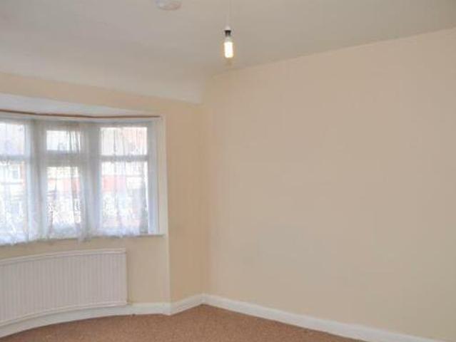 3 Bedroom Semi detached House For Rent In South Harrow