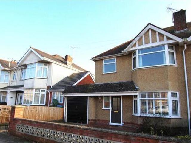 3 Bedroom Semi detached House For Rent In Southampton, Hampshire