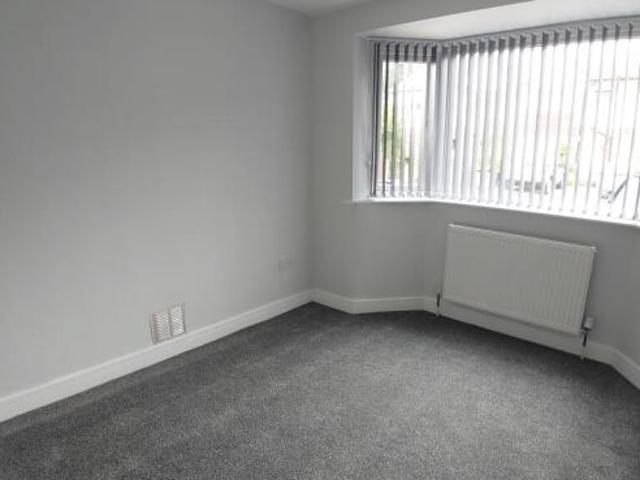 3 bedroom semi detached house for rent in Southlea Avenue, Leamington Spa, CV31