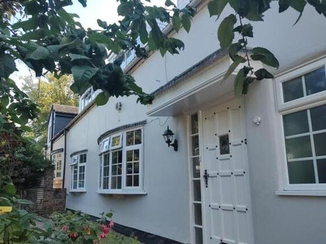 3 Bedroom Semi detached House For Rent In Spalding, Lincolnshire
