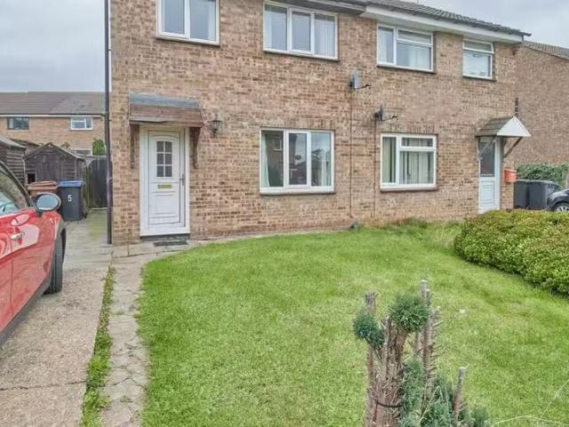 3 bedroom semi detached house for rent in Spinney Drive, Barle.
