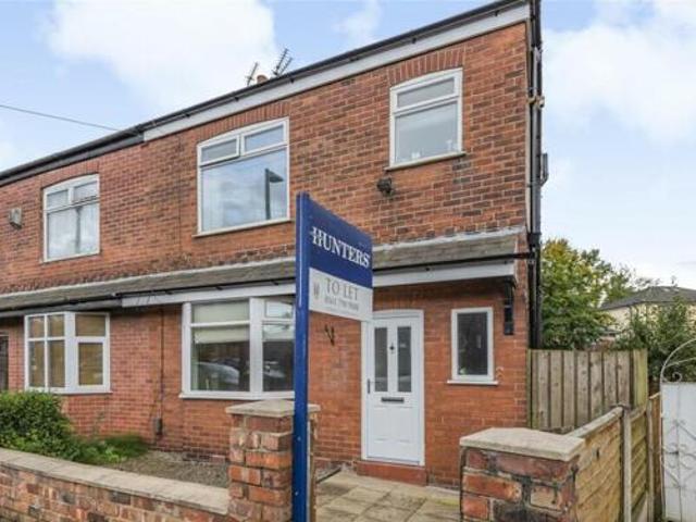 3 Bedroom Semi detached House For Rent In Swinton, Manchester
