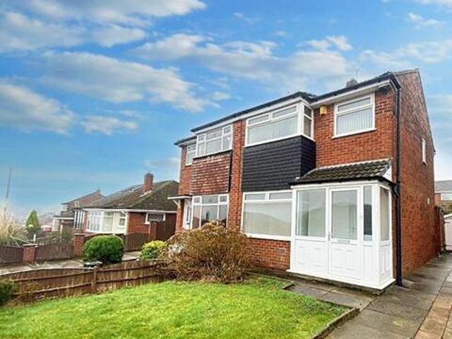 3 Bedroom Semi detached House For Rent In Swinton