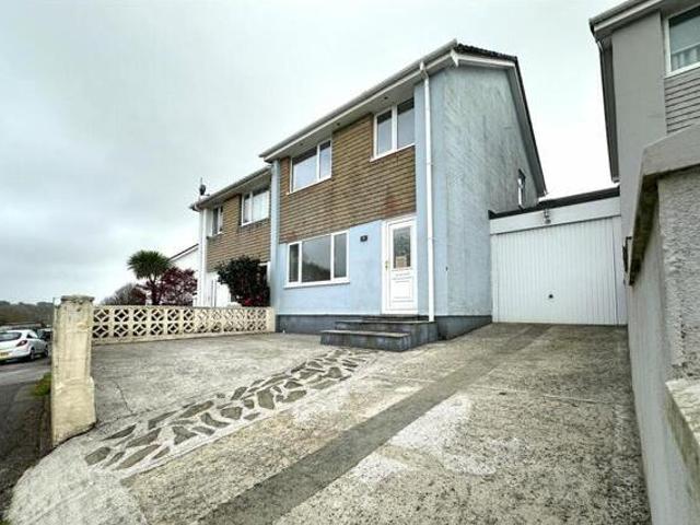 3 Bedroom Semi detached House For Rent In St Blazey, Par