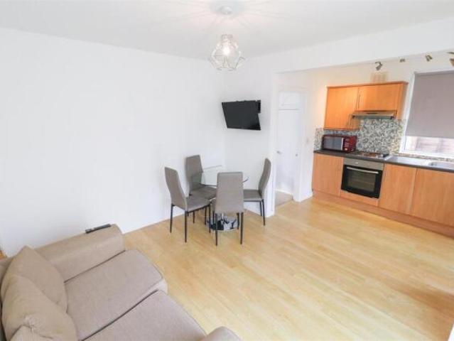 3 bedroom semi detached house for rent in St Christians Croft, Cheylesmore, Coventry, CV3