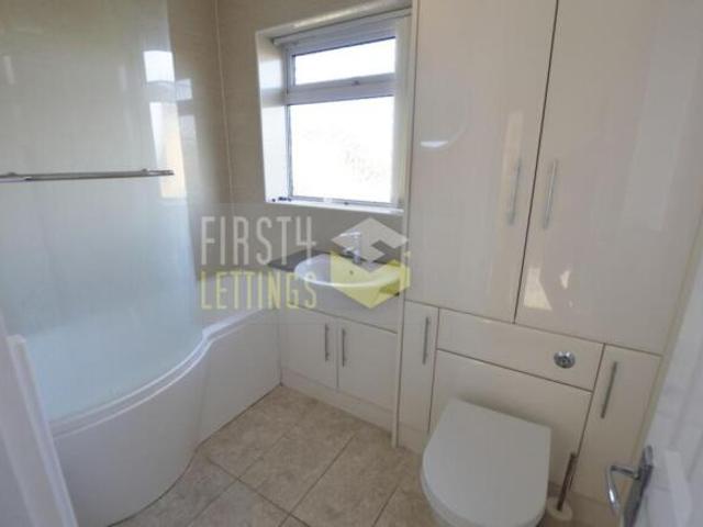 3 bedroom semi detached house for rent in St. Ives Road, Wigston, LE18
