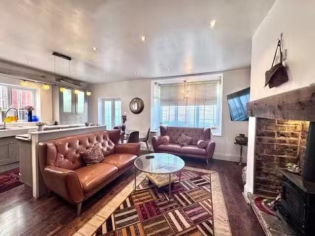3 bedroom semi detached house for rent in St. James Avenue, Bo.