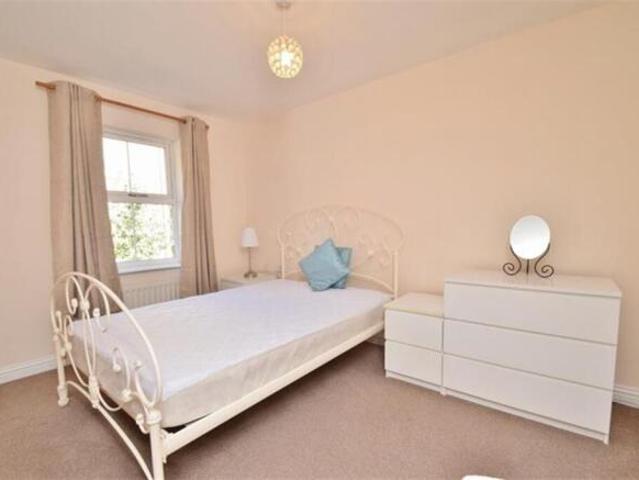 3 bedroom semi detached house for rent in St Marys, SO14