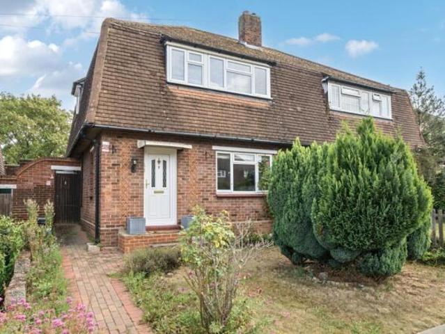 3 bedroom semi detached house for rent in Stowe Road Orpington BR6
