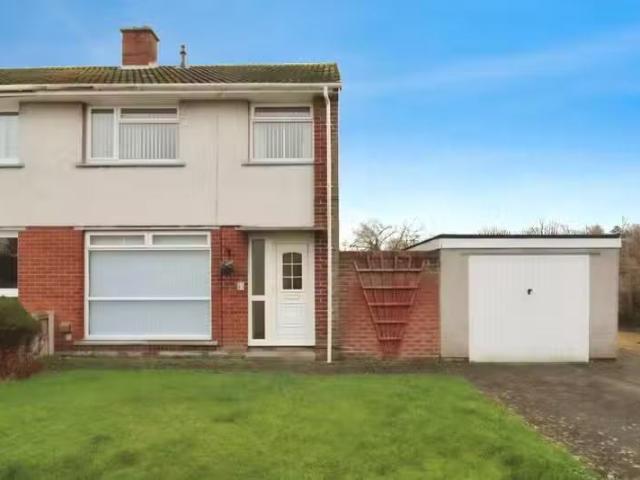 3 bedroom semi detached house for rent in Stonehouse Park, Thu.