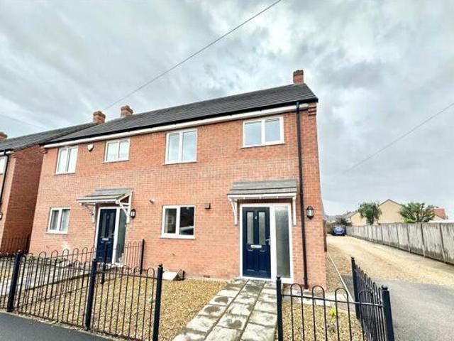 3 Bedroom Semi detached House For Rent In Station Road, Swineshead