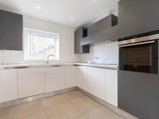 3 bedroom semi detached house for rent in Station Street, Cheltenham GL50 3LX, GL50