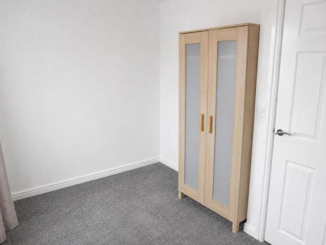 3 bedroom semi detached house for rent in Stanks Drive, Leeds, LS14 5NS, LS14