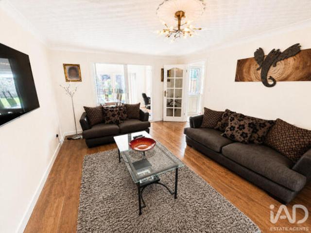 3 bedroom semi detached house for rent in Stanton Road, Birmingham, B43