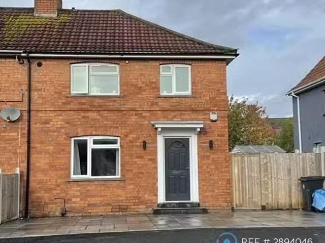 3 bedroom semi detached house for rent in Stanton Road, Bristo.