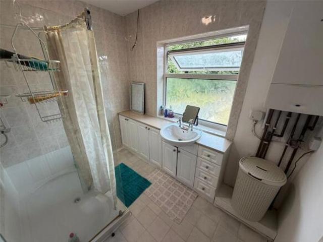 3 bedroom semi detached house for rent in Stechford Road, Birmingham, B34