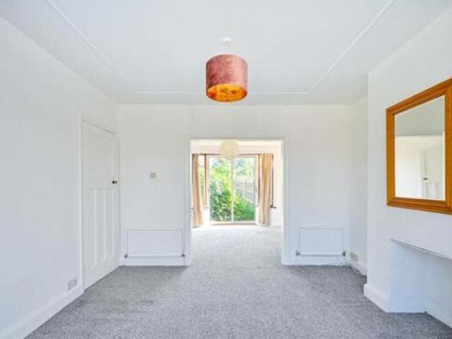 3 Bedroom Semi detached House For Rent In Surbiton