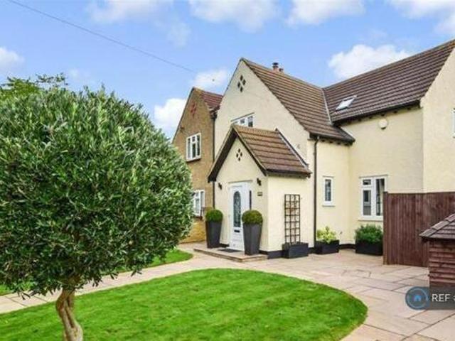 3 Bedroom Semi detached House For Rent In Sutton