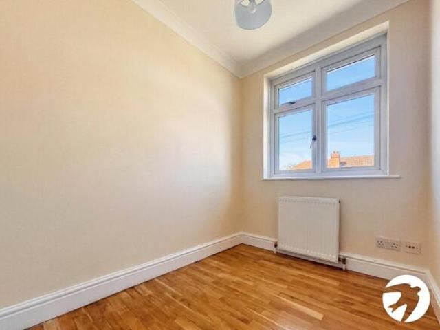 3 bedroom semi detached house for rent in Sycamore Avenue, Sidcup, Kent, DA15