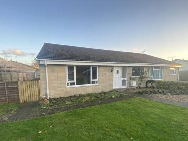 3 bedroom semidetached bungalow for rent in Sweetmans Road Shaftesbury SP7