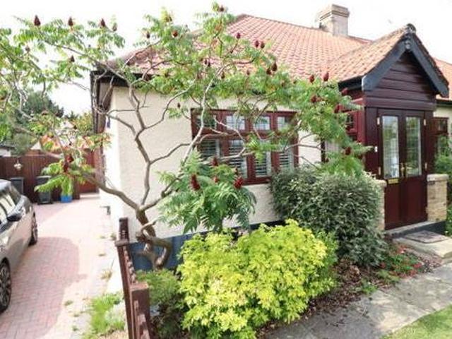 3 bedroom semidetached bungalow for sale in Moreton Road Ongar Essex CM5 CM5