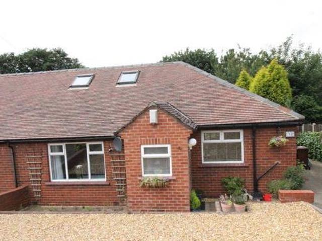 3 bedroom semidetached bungalow for sale in Fieldhead Lane Birstall WF17