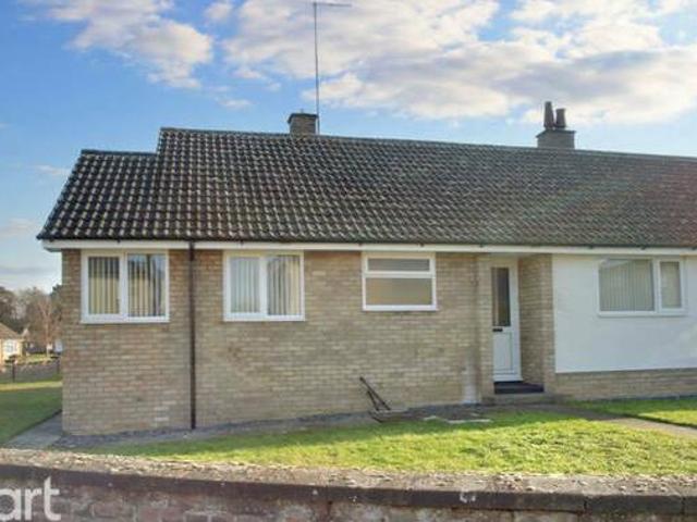 3 bedroom semidetached bungalow for sale in Sharmans Road Fordham CB7